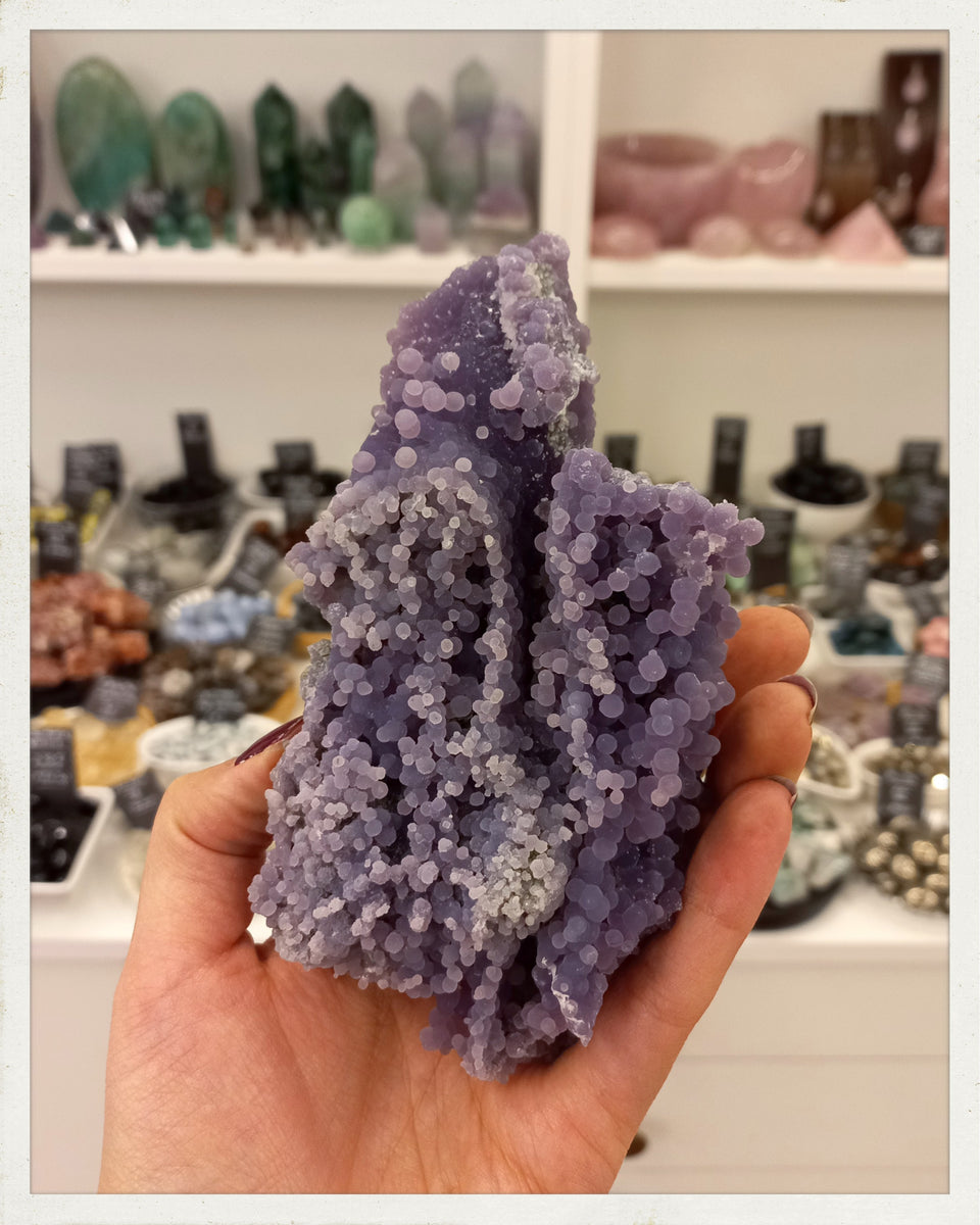 Ágata uva (calcedonia botroidal) – Minerales GEO ROOM